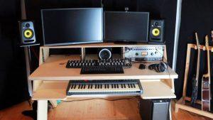 20 Functional DIY Studio Desk Plans and Ideas - Blitsy
