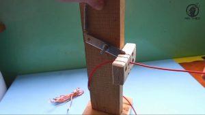 DIY Wire Stripper (How to Strip Wire) - Blitsy