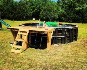 15 DIY Pallet Pool Ideas That You Can Build at $0 - Blitsy